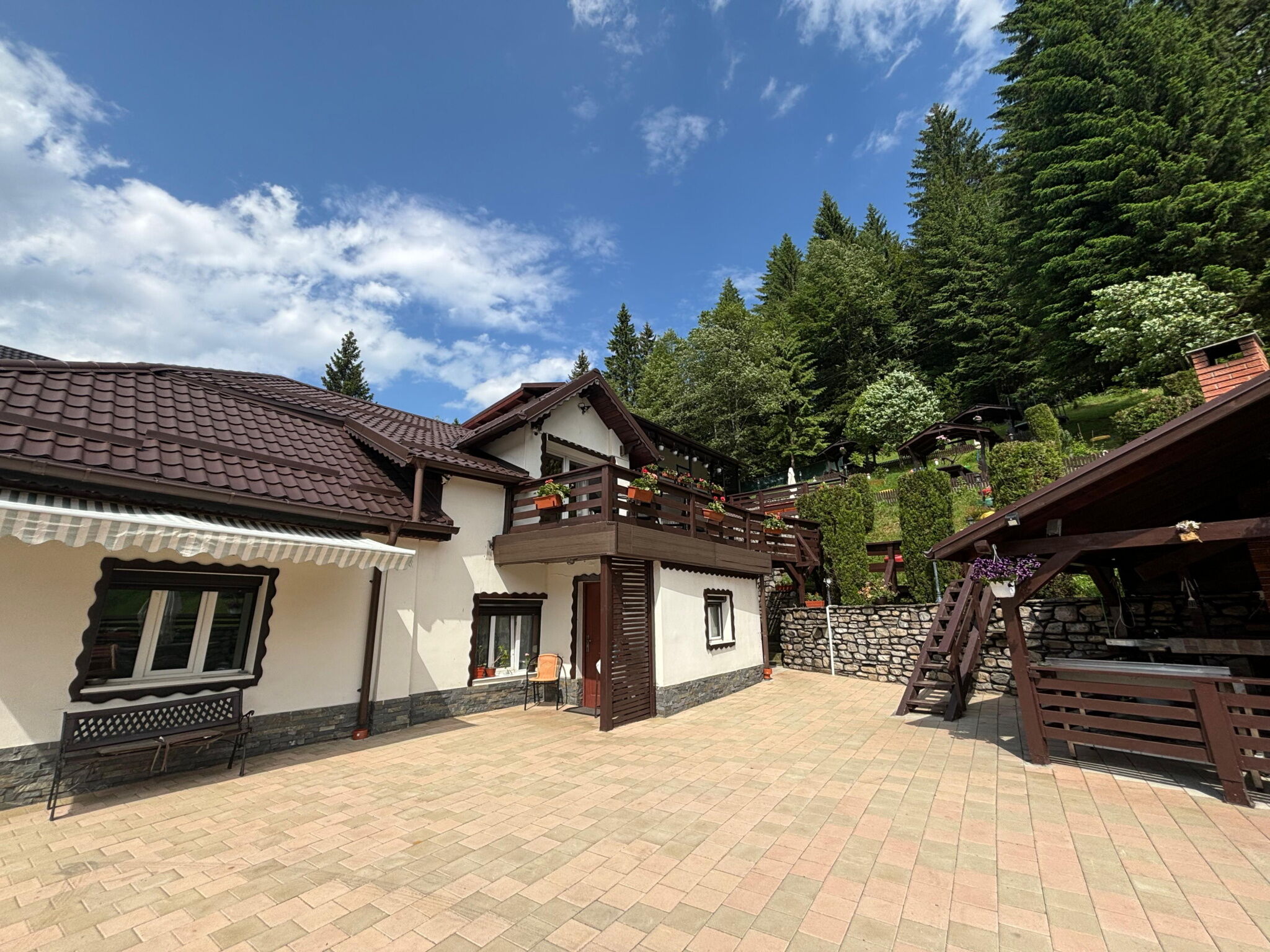 Casa 4 Anotimpuri Predeal - Travelminit.ro