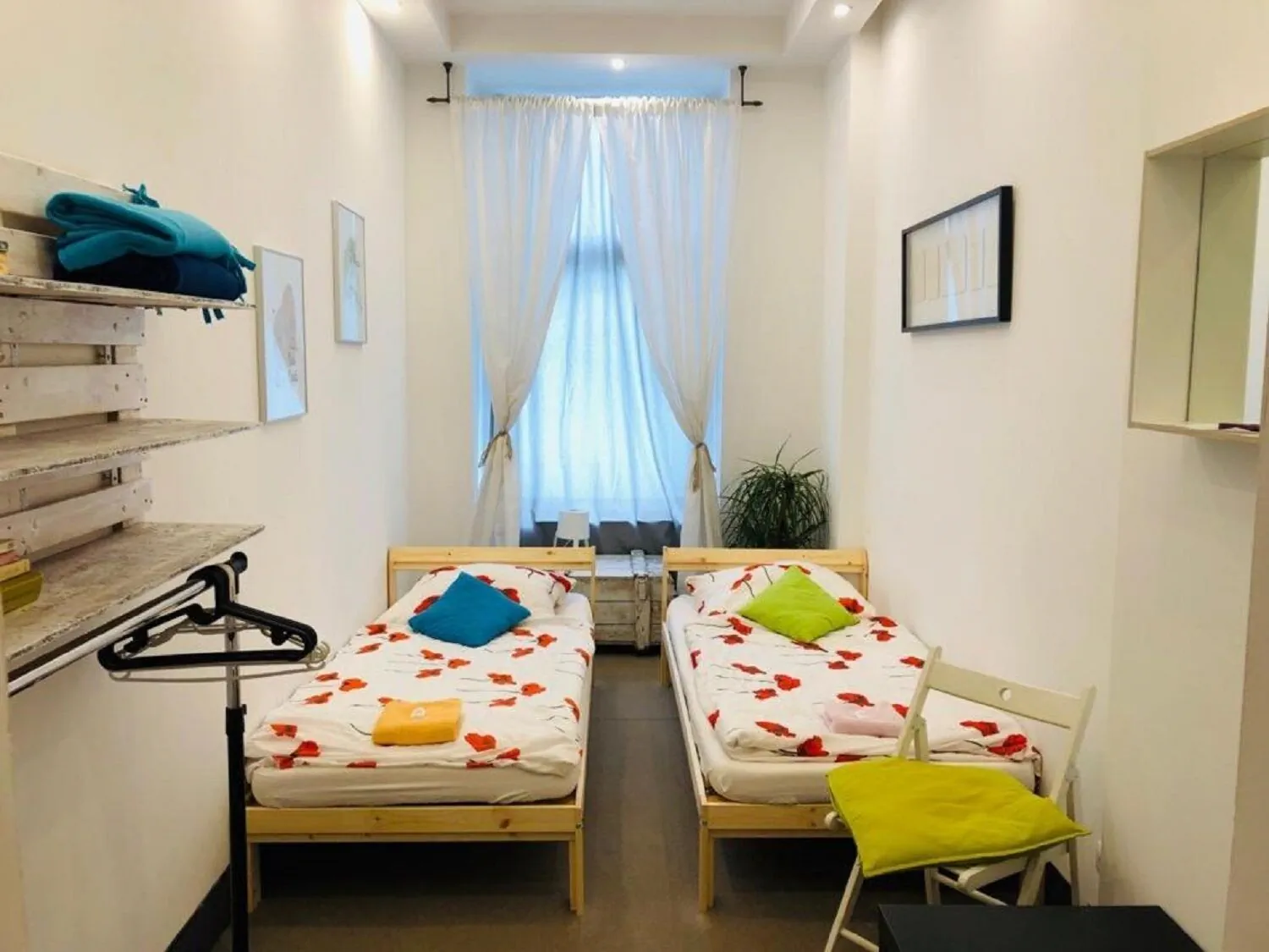 FlyFly Hostel Wrocław - Nocowanie.pl