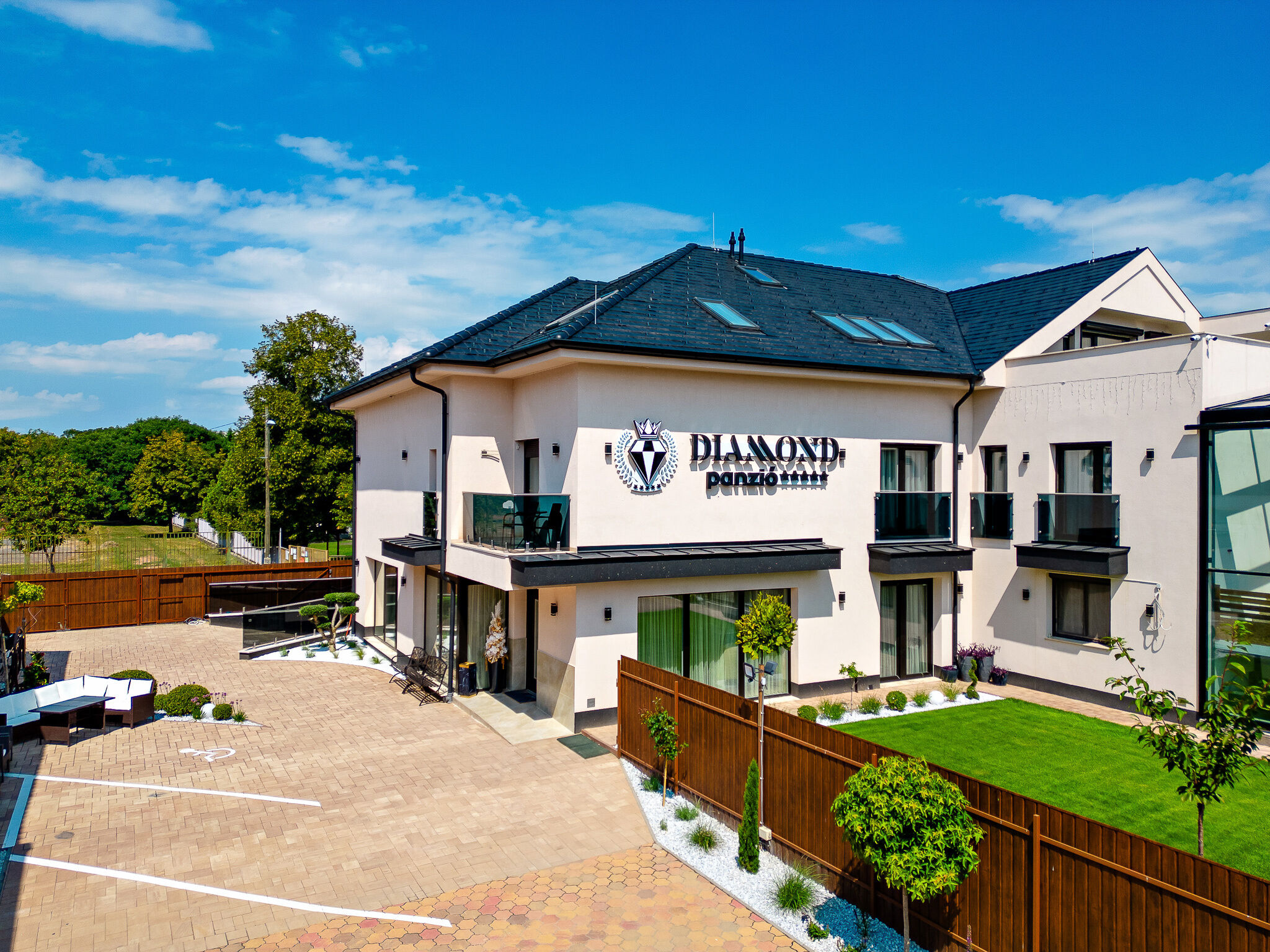 Diamond Panzió Hajdúszoboszló - Szallas.hu