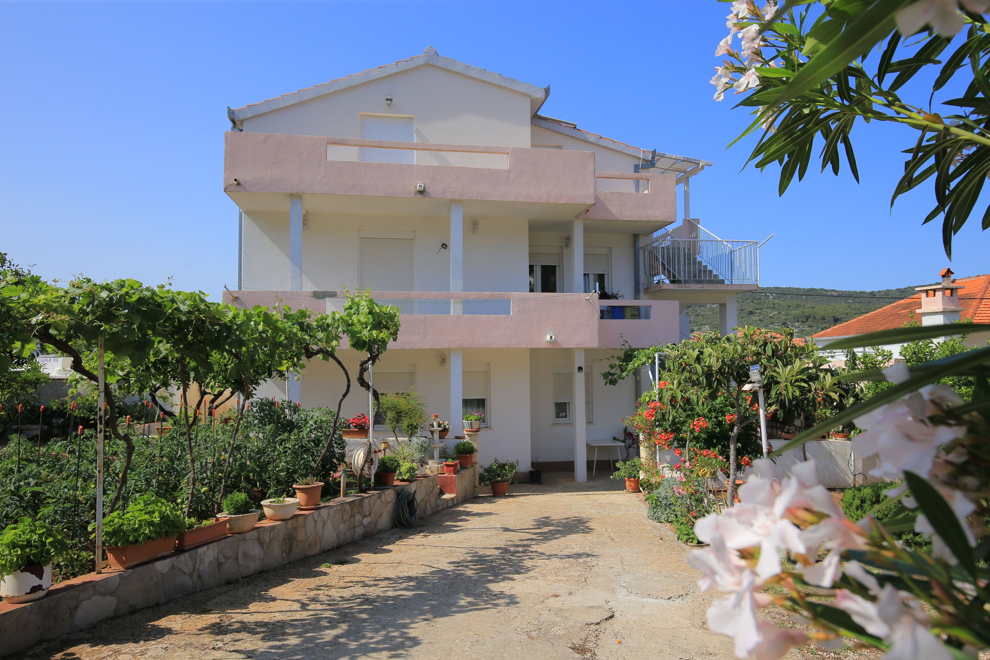 Apartmanok A Tenger Mellett Vinisce, Trogir - 24197 Vinišće - Noclegi.pl