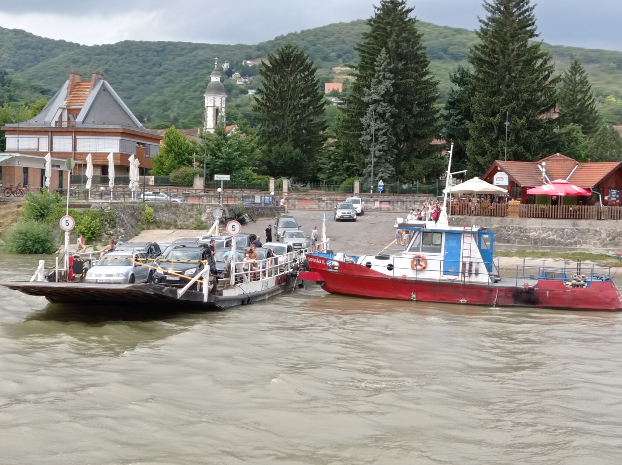 Visegrád-Nagymaros komp - Képek, Leírás, Vélemények - Szallas.hu programok