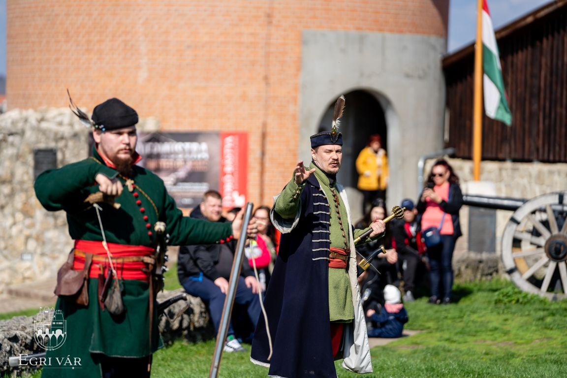 Nemzeti Ünnep az Egri Várban 2025 - Képek, Leírás, Vélemények - Szallas ...
