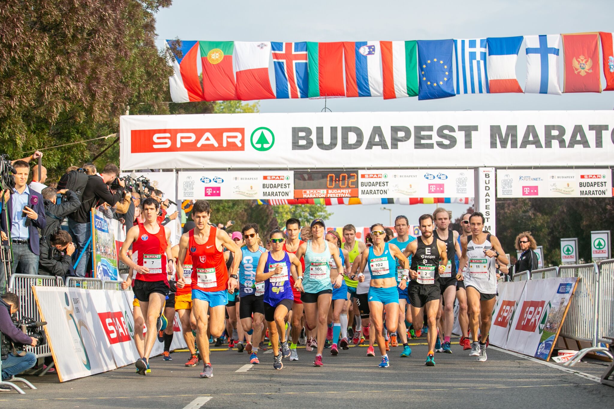 SPAR Budapest Maraton Fesztiv l 2023 K pek Le r s V lem nyek